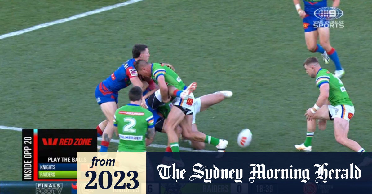 Video: Wighton's big hit sets up Raiders