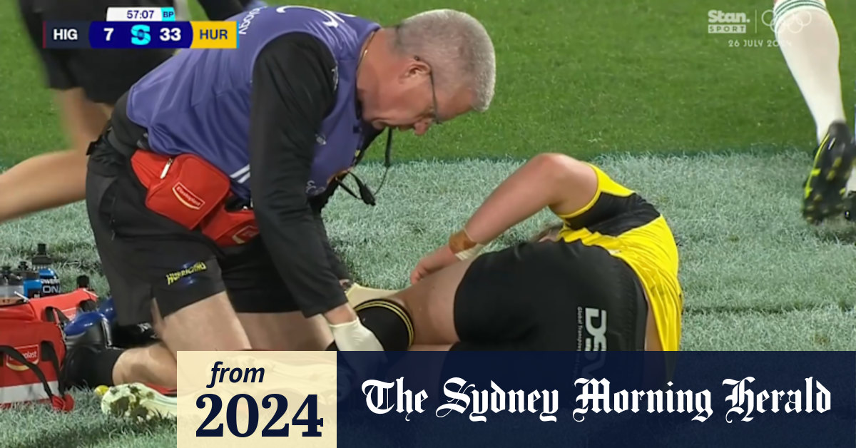 Video: All Blacks star's horror injury