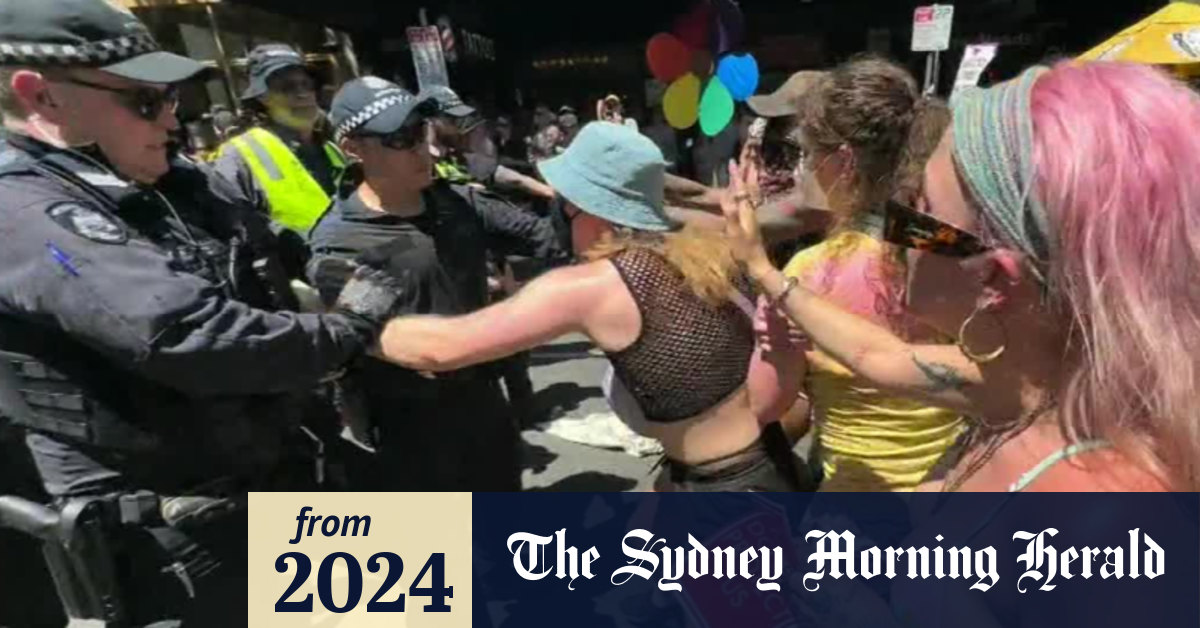 Video: Top cop slams 'disgusting' behaviour by protestors at Pride March