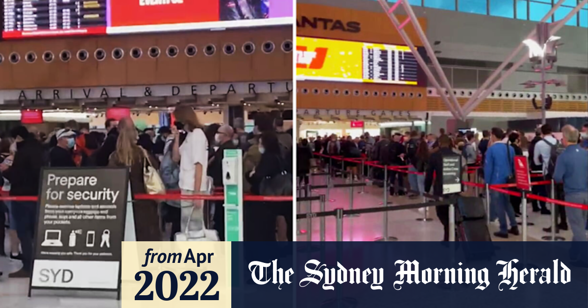 Video: Long queues at Sydney Airport