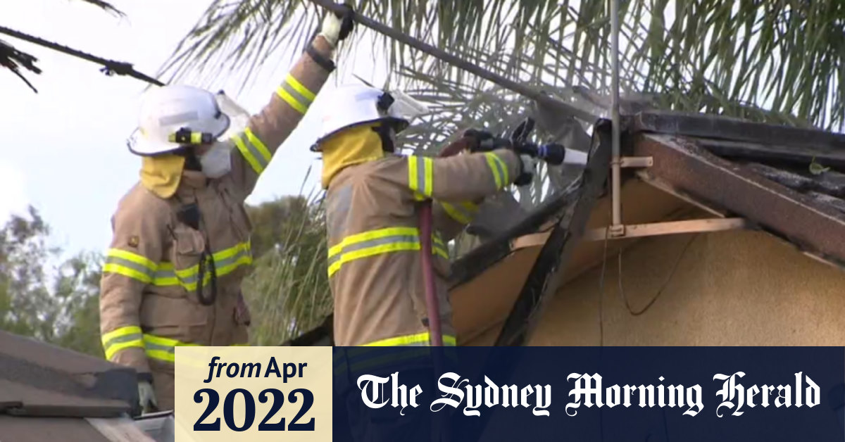 Video: Police investigate fire at northern Adelaide home