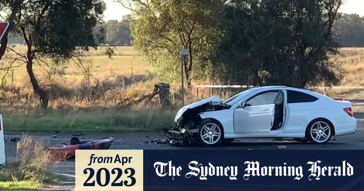 Video: Three dead in crash near Victoria-NSW border