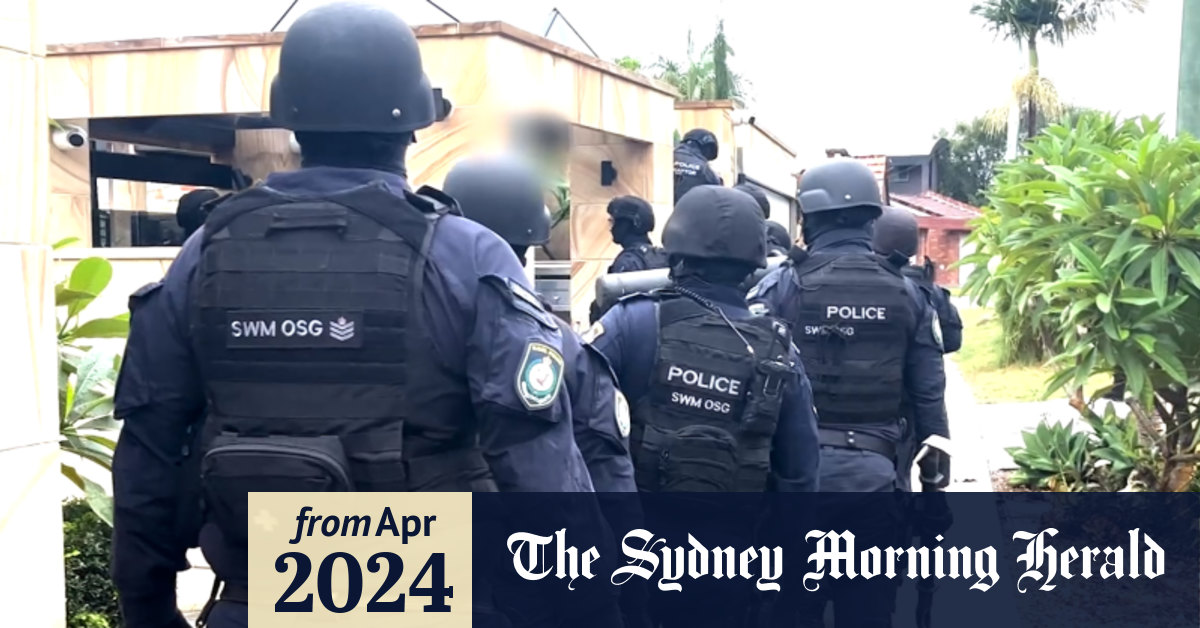 Video: Armed cops raid Drummoyne homes