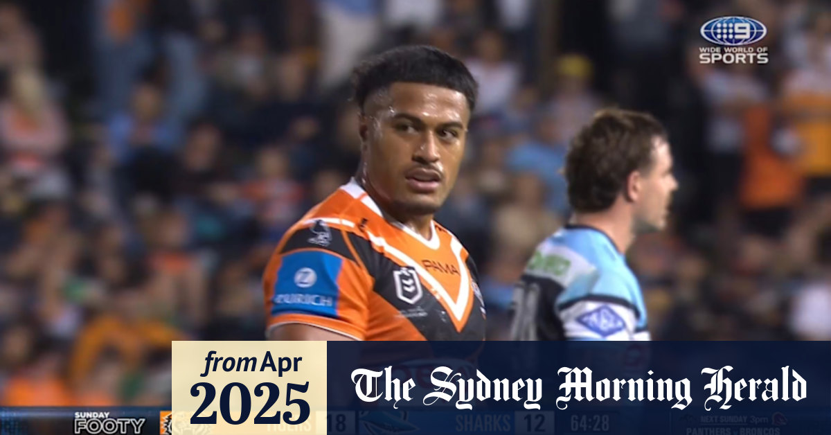 Video: Tigers prop sent packing