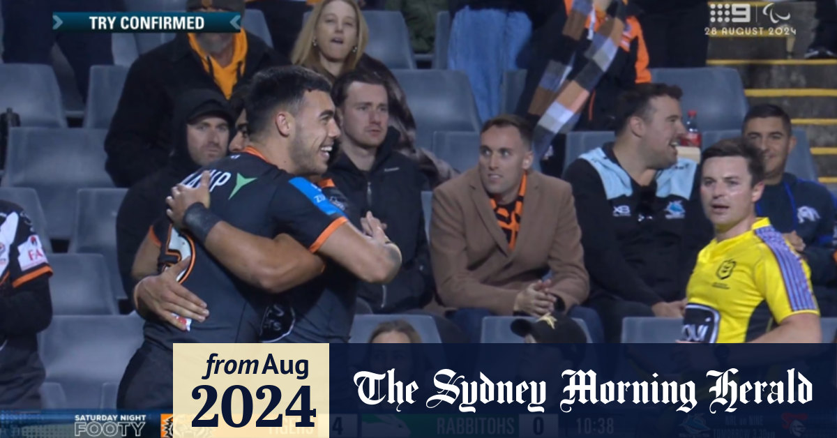 Video: Staines finishes off stunning play