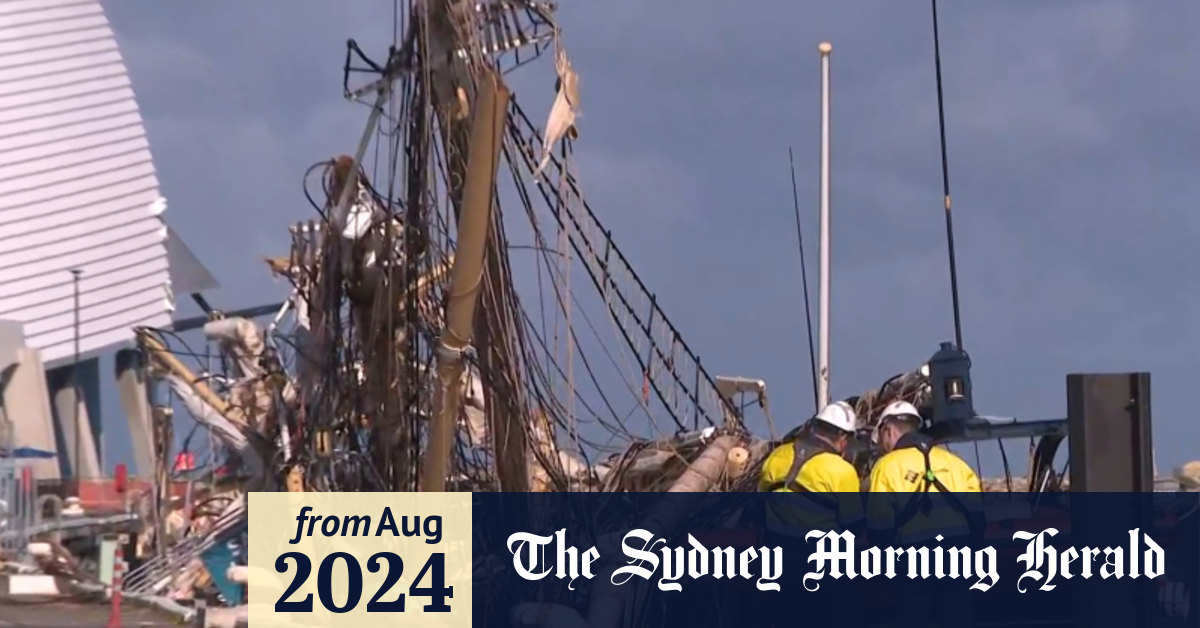 Video: Container ship smashes iconic sailing ship in Perth port