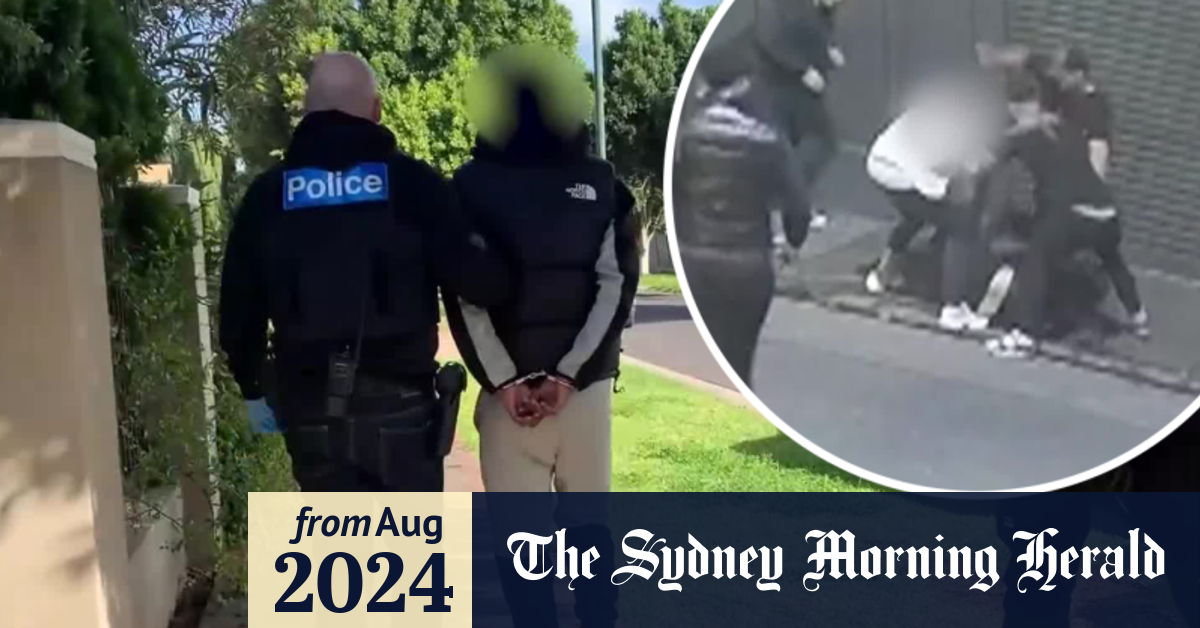 Video: Six arrested after assault outside Melbourne nightclub