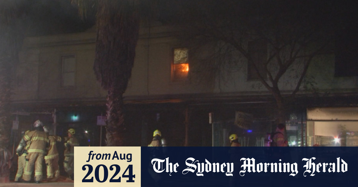 Video: Children in hospital after salon fire