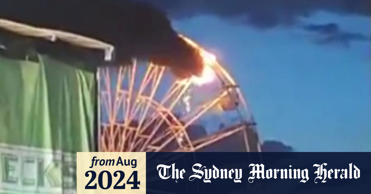 Video: Ferris wheel catches fire at music festival