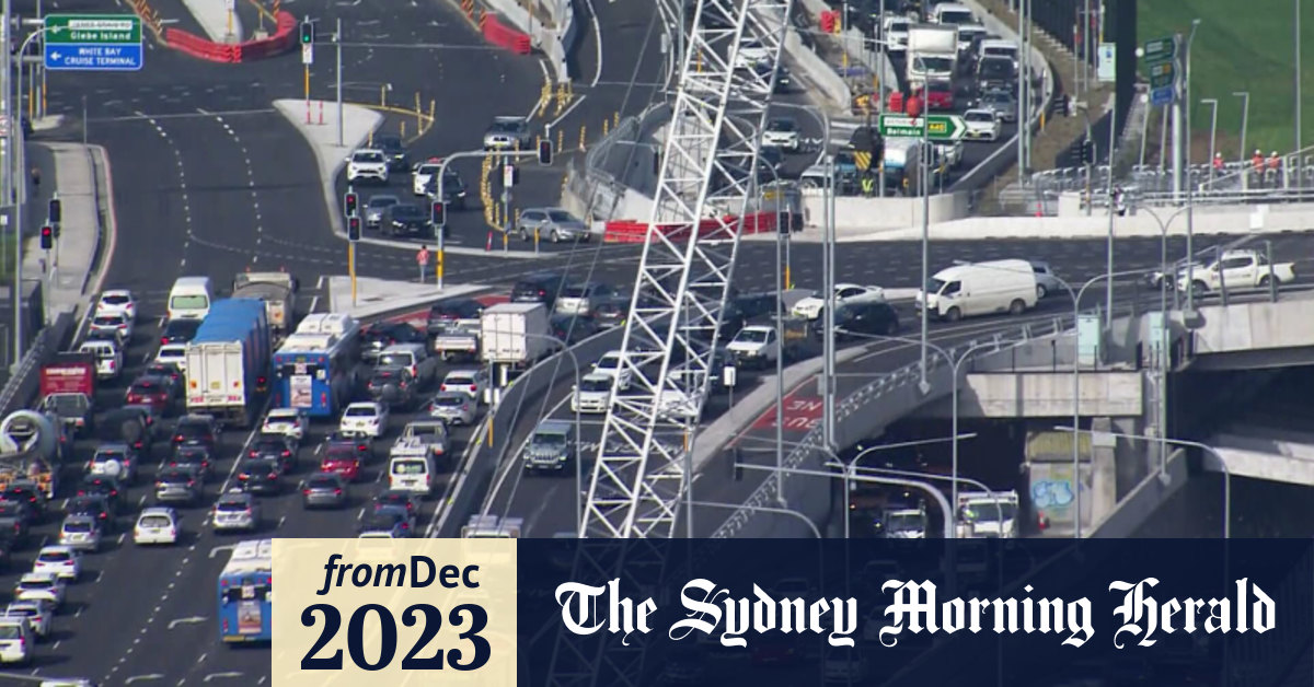 Video: Residents gather over Rozelle interchange concerns