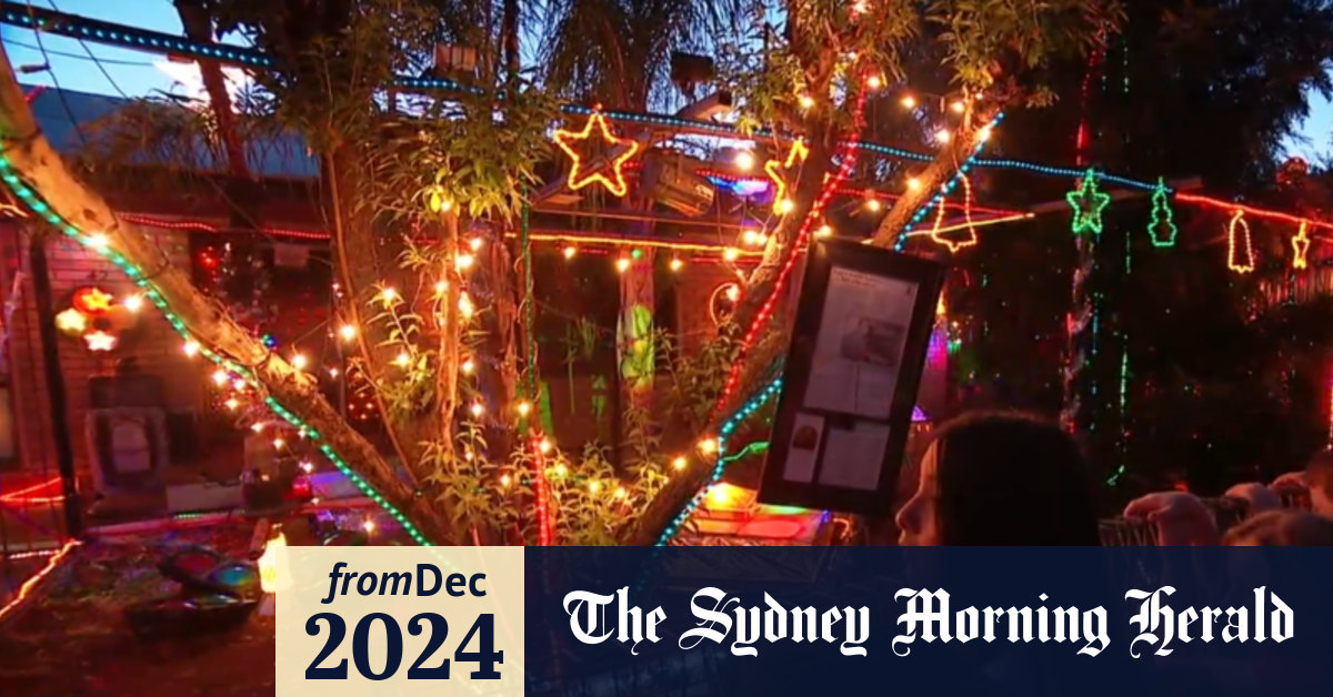 Video: Family of late local legend keeps Christmas lights display up ...
