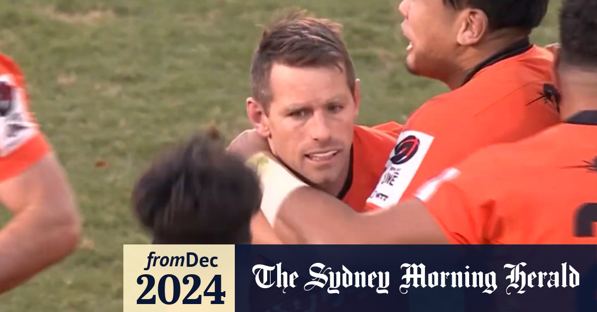 Video: Joey Manu scores on debut in Japanese rugby