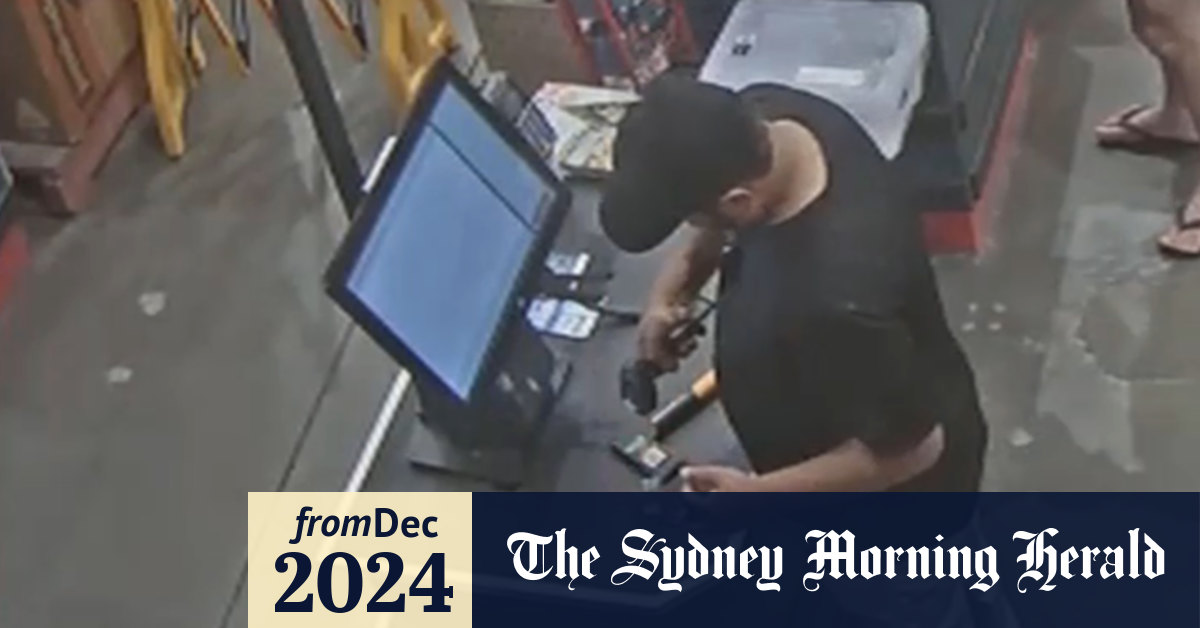 Video: Dinush Kurera purchases an axe