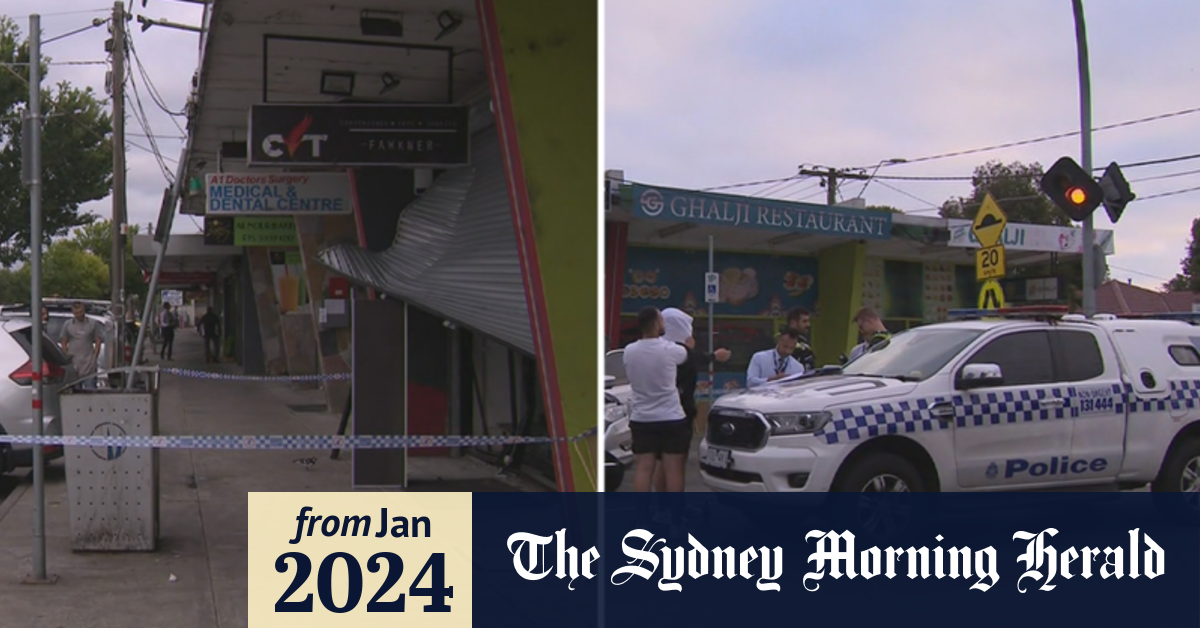 Video: Melbourne tobacco store targeted in ram-raid