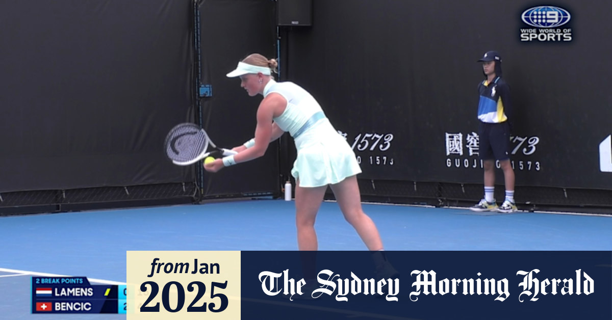 Video: Australian Open Highlights: Suzan Lamens v Belinda Bencic