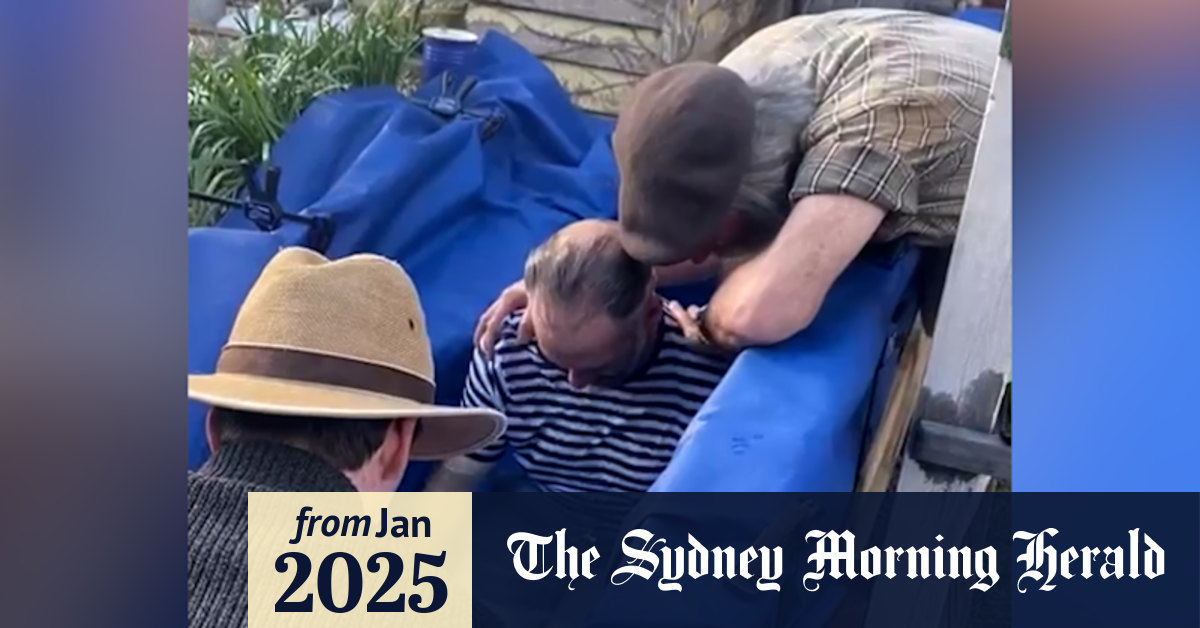 Video: The Saints baptise Elizabeth's father Jason Struhs