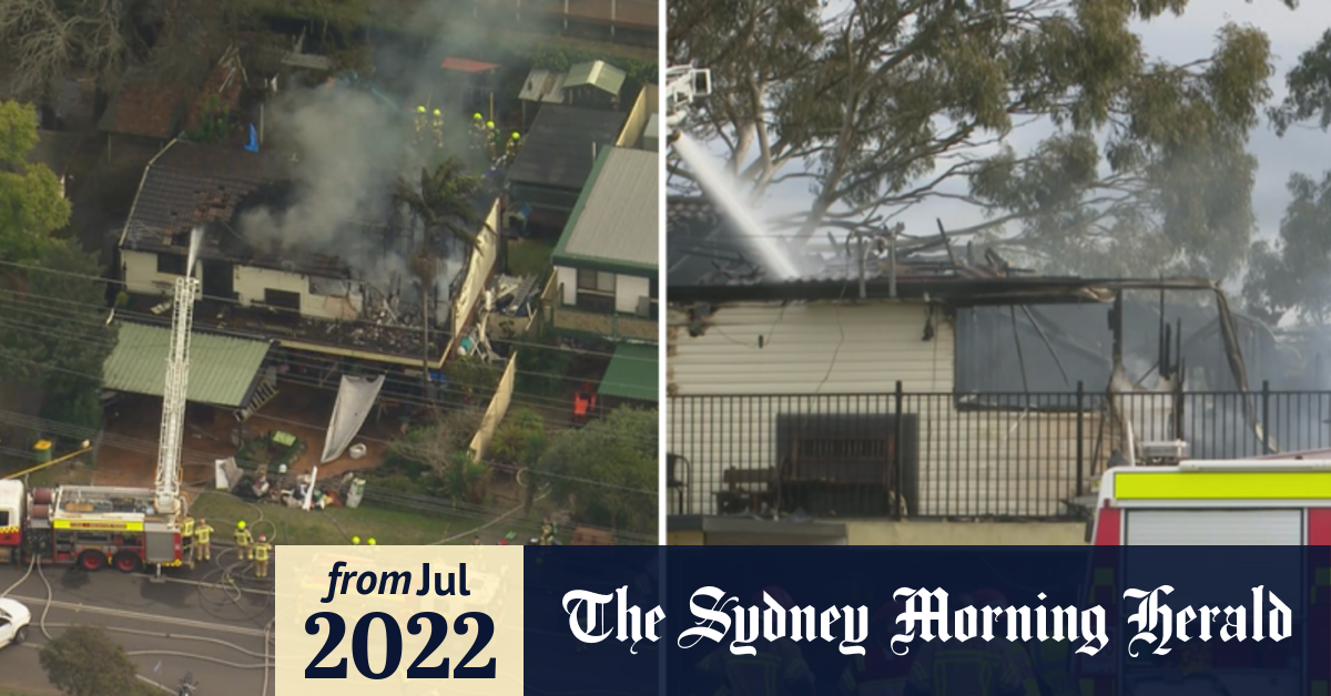 Video: Families escape from house fires in Sydney