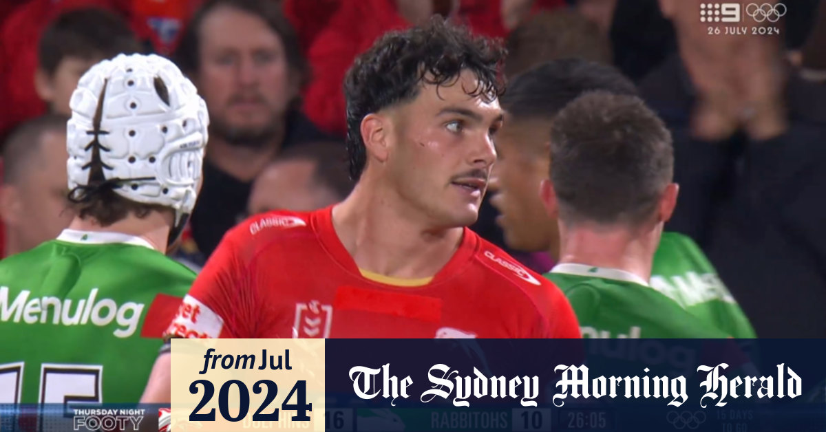 Video: Dolphins 'gun' catches Souths napping