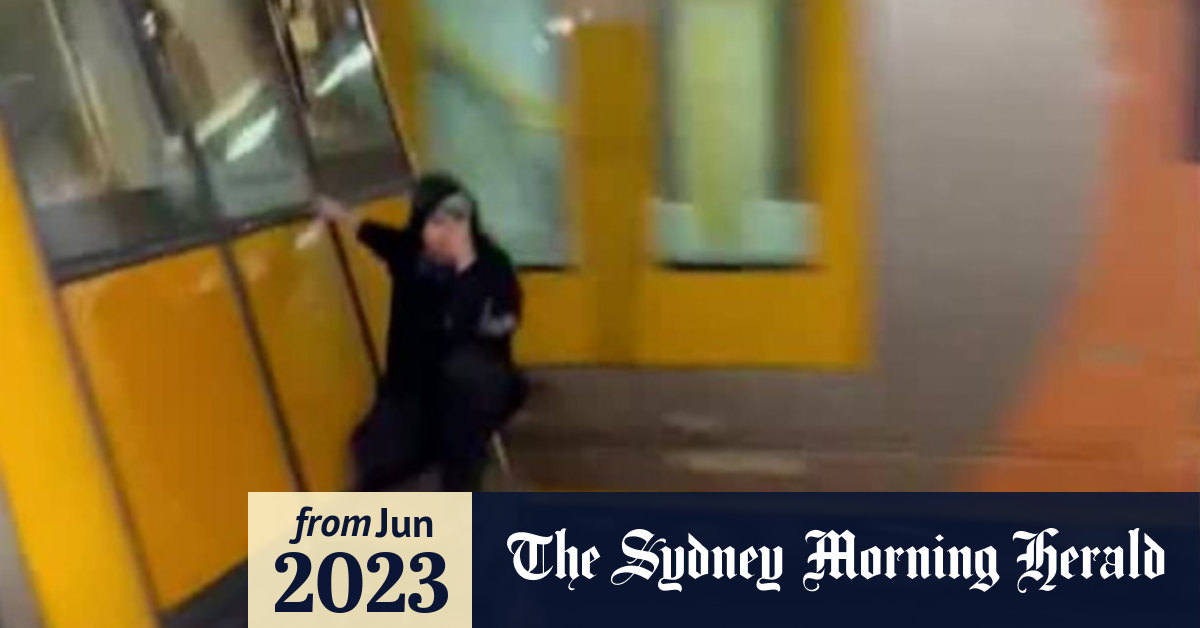 Video: Teenager filmed ‘subway surfing’ on Sydney train