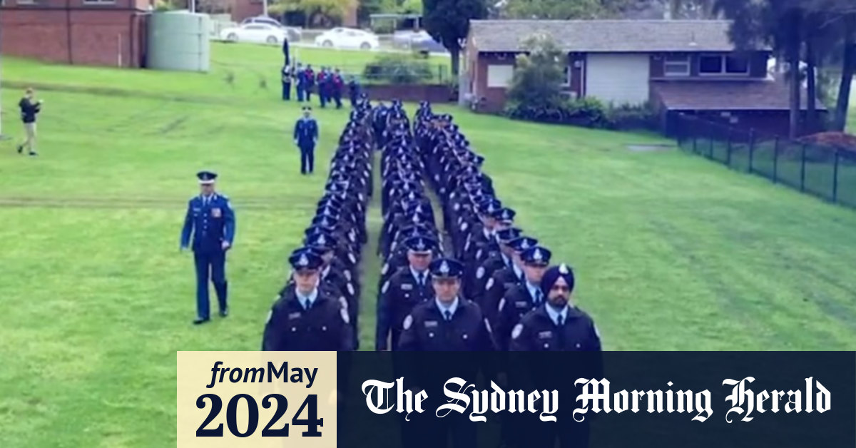 Video: Two prison guards accused of intimate relationship with inmates