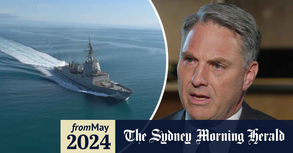 Video: Chinese jet drops flares in front of Australian Navy helicopter