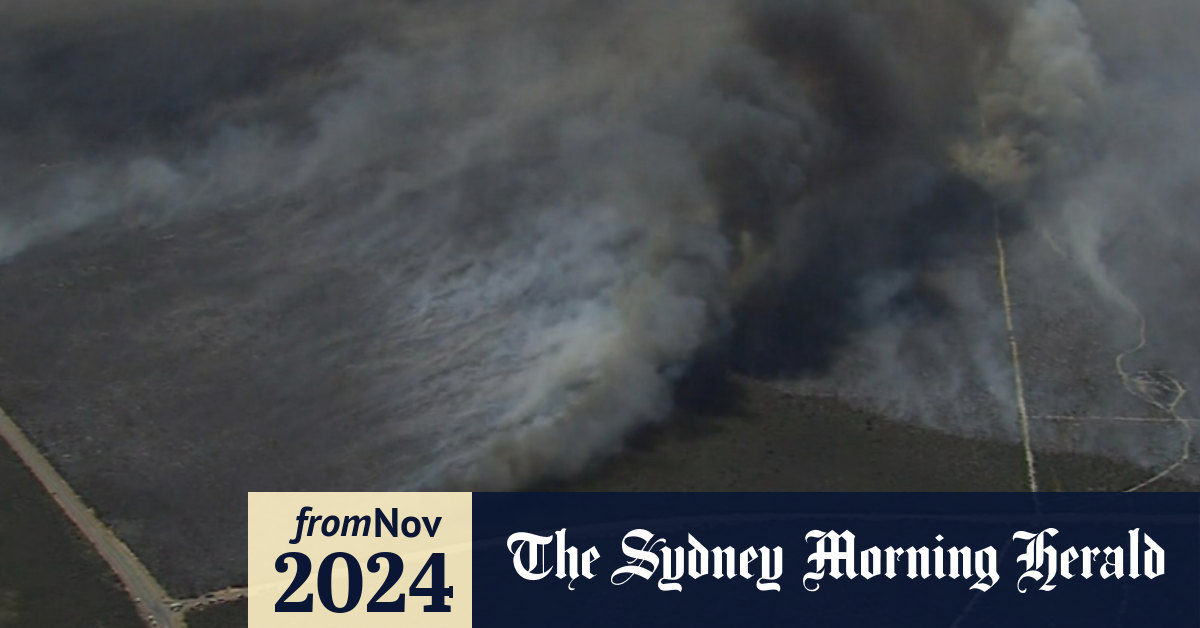 Video: Hundreds of firefighters battle emergency blaze in Perth's north