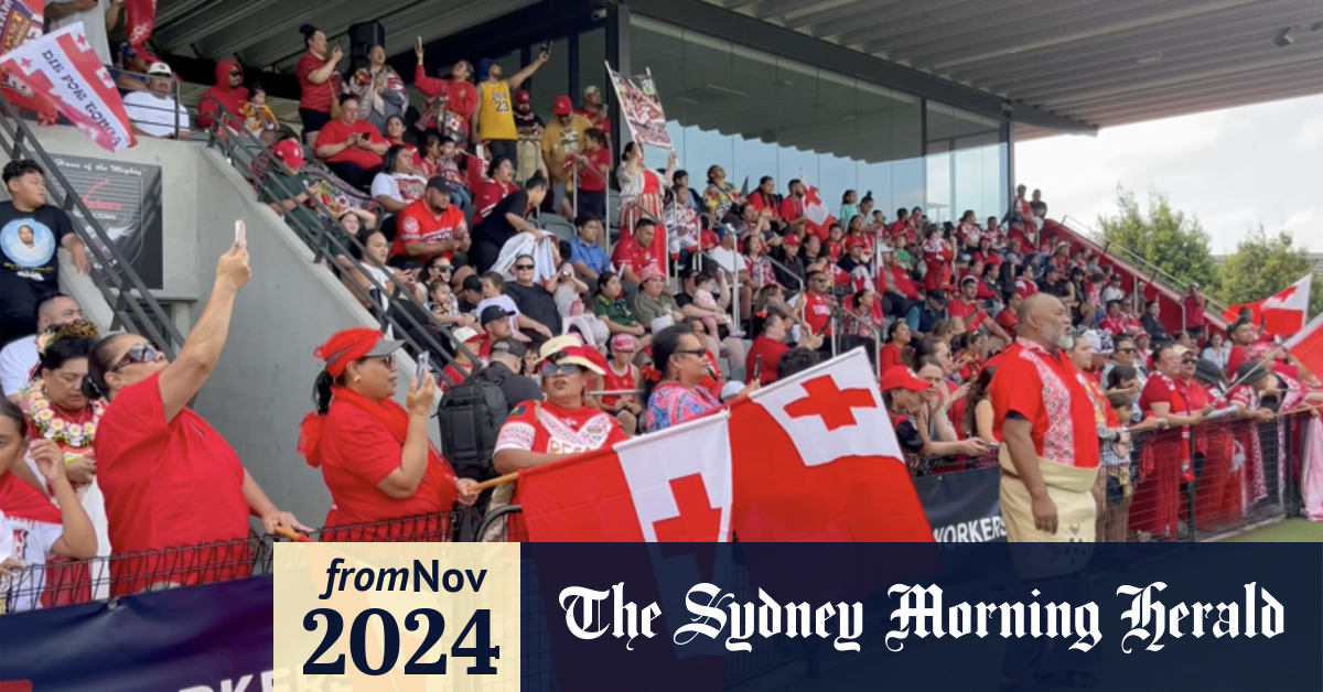 Video: Tongan fans sing Himi #114 at training session