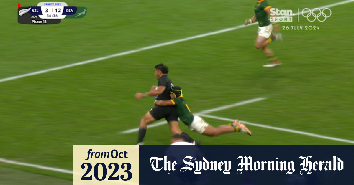 Video: Springboks' epic try-saving tackle on All Black