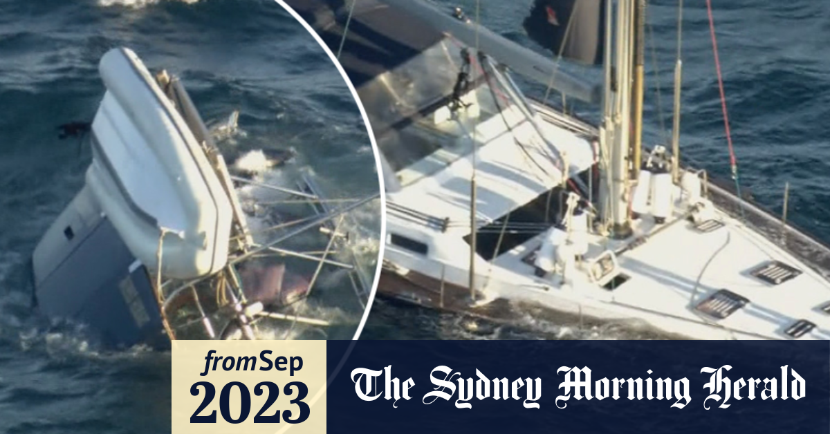 Video: Yacht sinks off WA coast