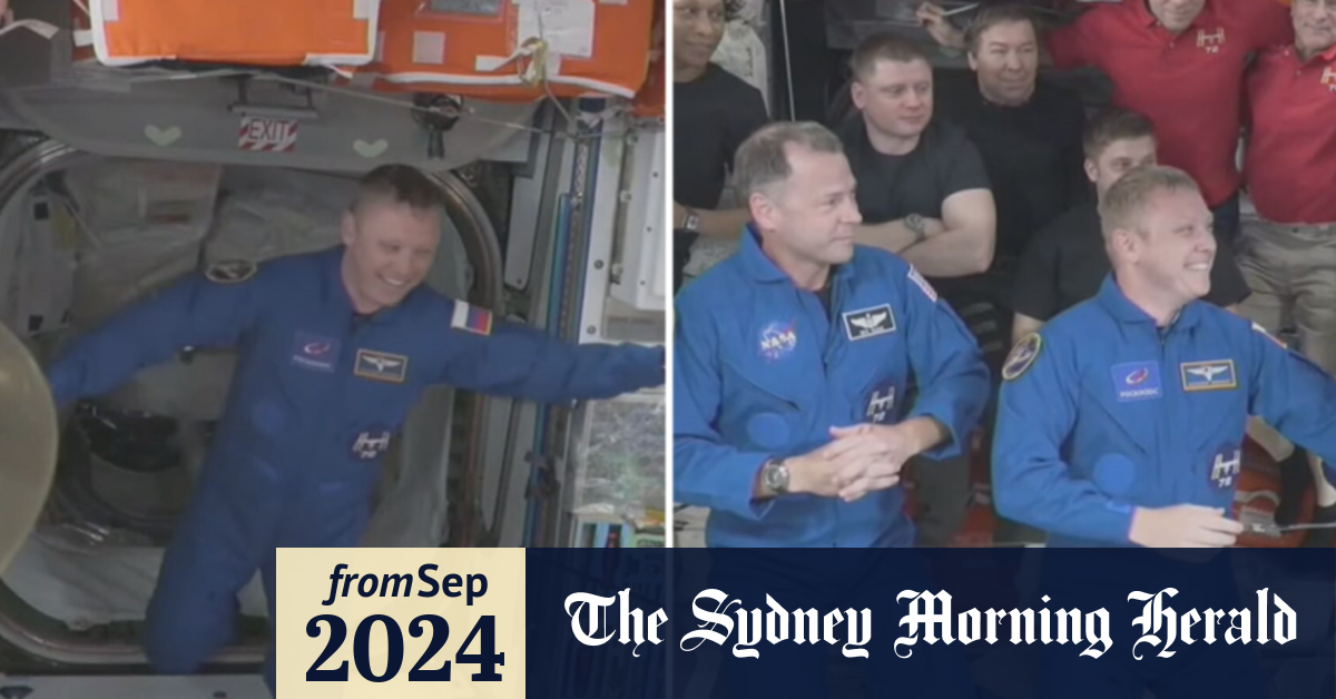 Video: SpaceX rescue capsule docks at ISS