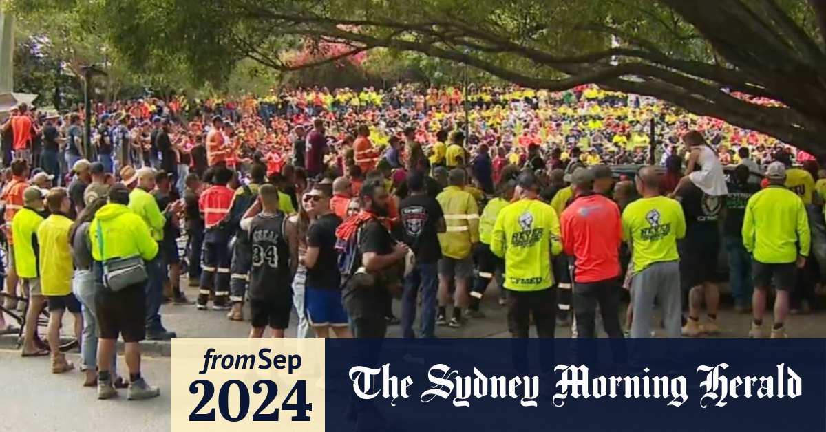 Video: Hundreds of workers join CFMEU rally in Brisbane