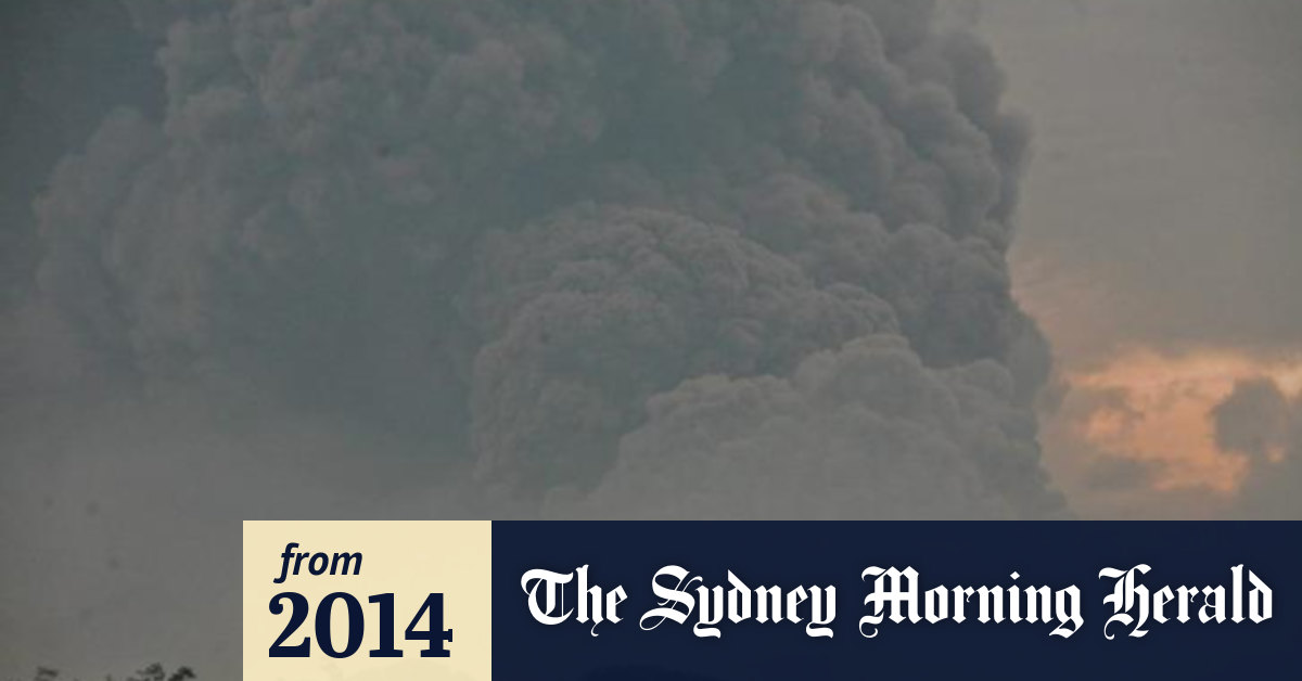 Java volcano eruption: Two dead as 'gravel rain' falls