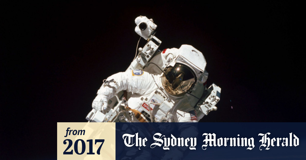 Bruce McCandless II, first astronaut to make untethered space flight Bruce McCandless II, first astronaut to make untethered space flight