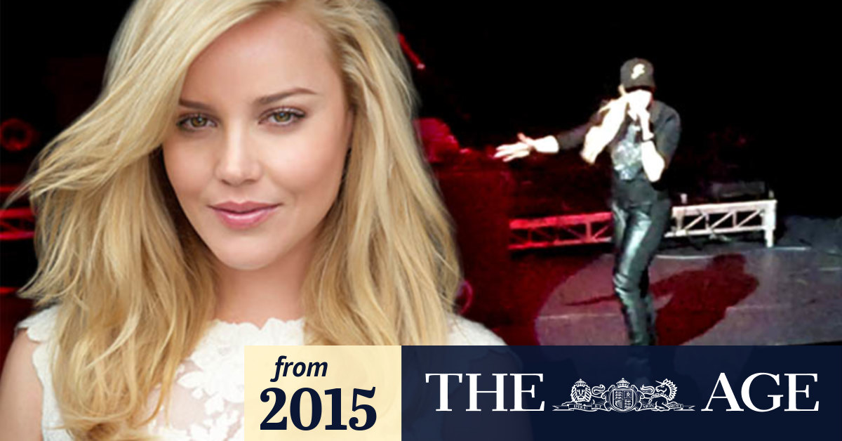 Video: Abbie Cornish aka MC Dusk