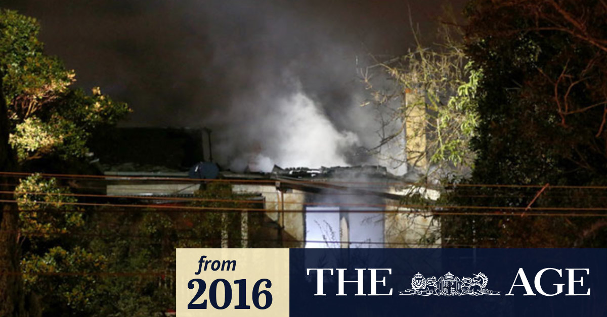 Video: Arson suspected in Hawthorn apartment fire