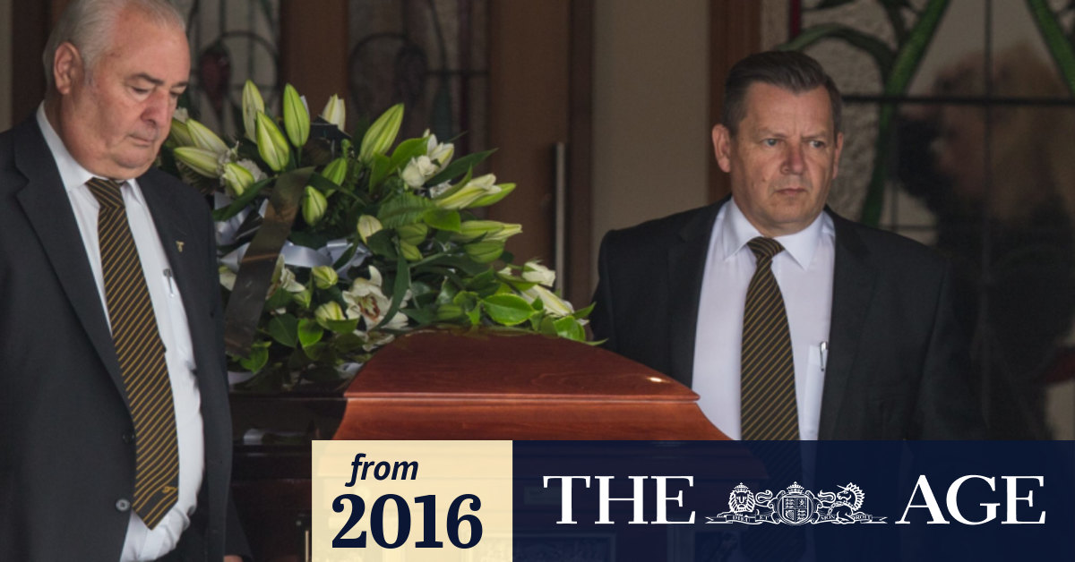 Mourners scarce at private funeral of suspected underworld 'snitch ...