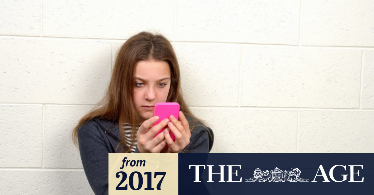 How schools are tracking students using their mobile phones