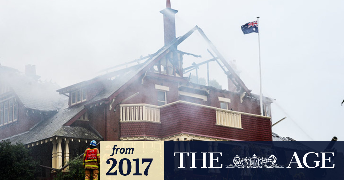 Video: Fire in historic RSL building