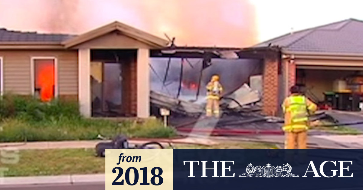 Video: Mother and nine children escape from house fire