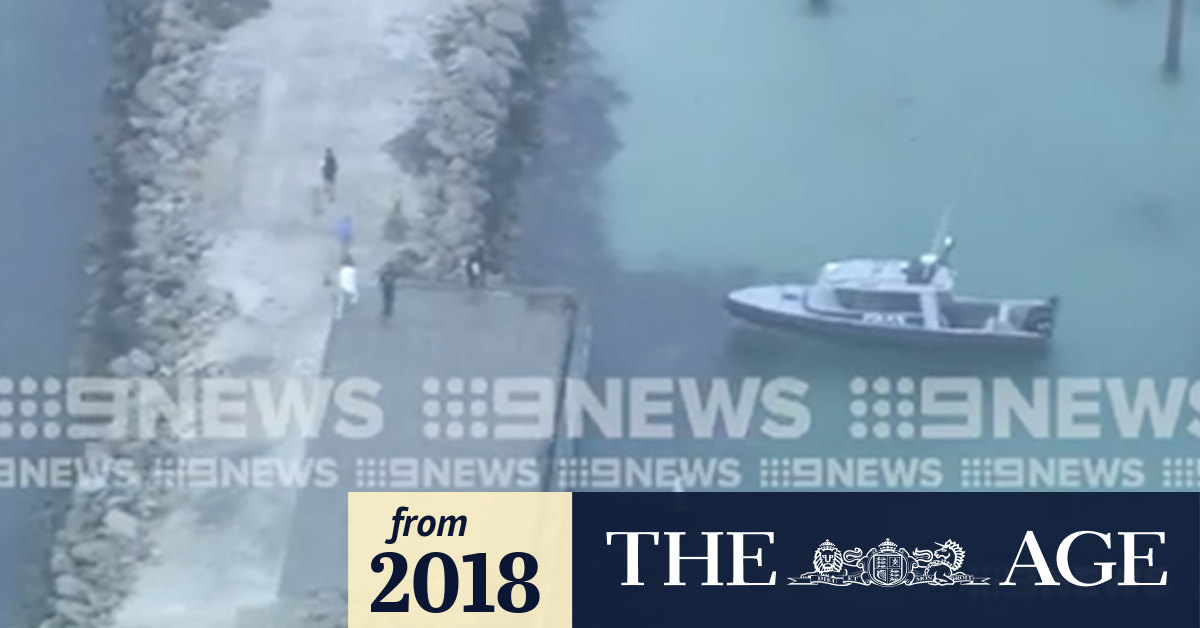 Video: Three injured after jetty collapses