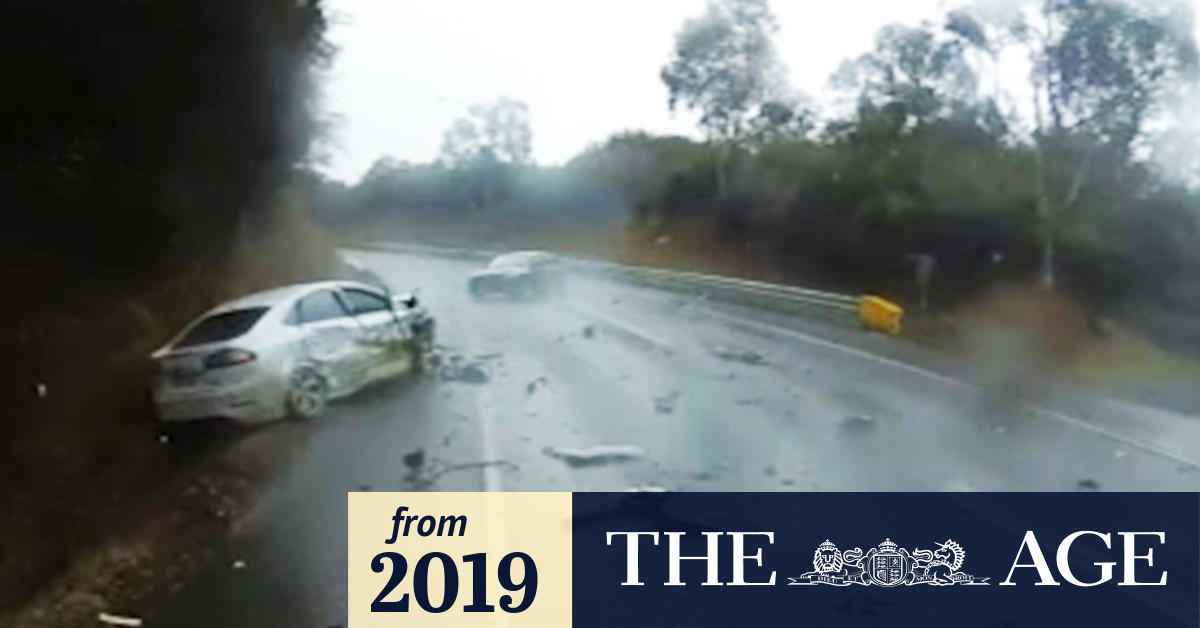 Video: Three-car crash caught on dashcam