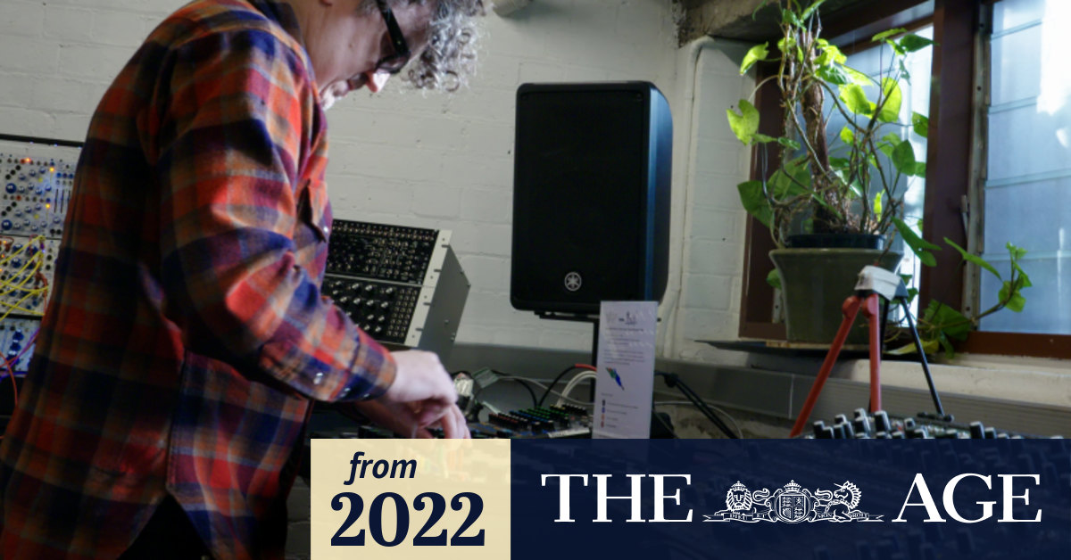 Video: The musical MESS in North Melbourne