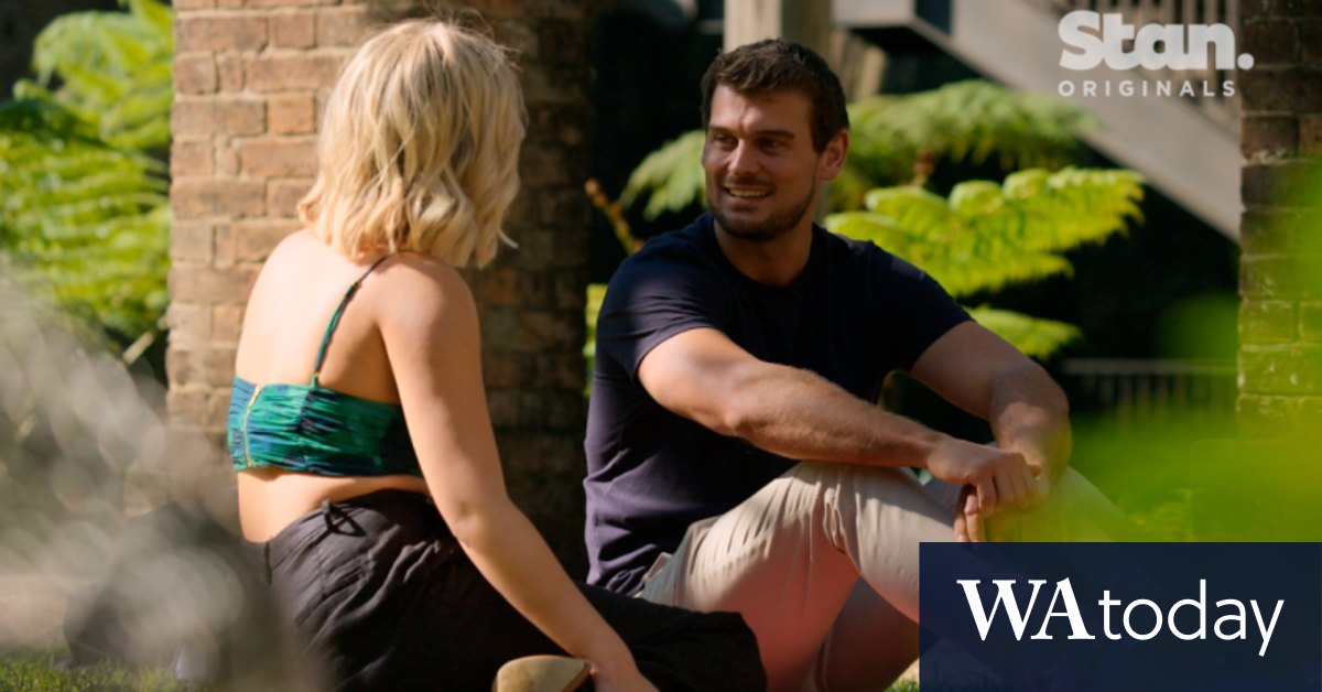 Alex brings up his ex on his first date with Madi - TrendRadars