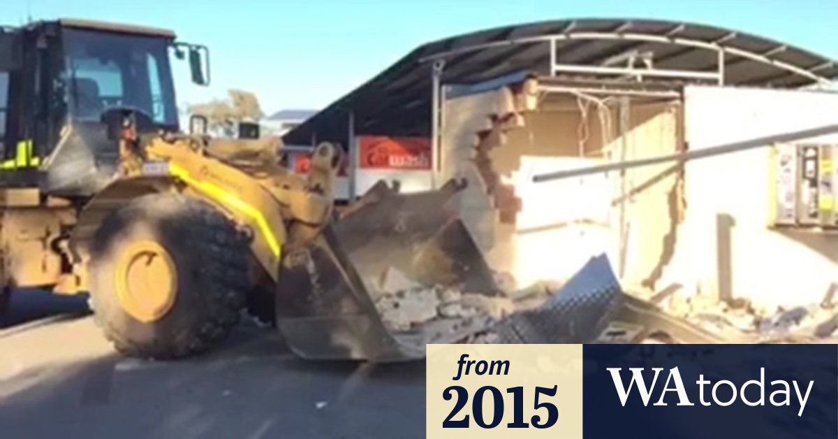 Video: Front end loader rampage