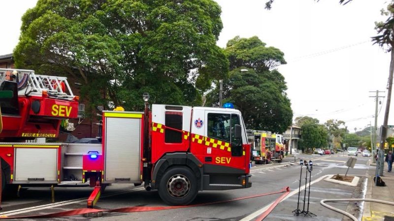 Apartment block fire in Sydney's inner west leaves man dead
