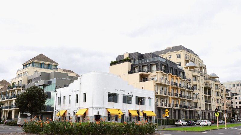 Port Melbourne's London Hotel doomed despite developer knock-back