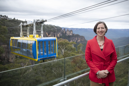 'Not convinced it's safe': Blue Mountains mayor unsure about reopening