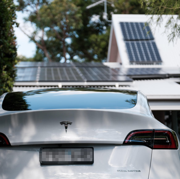 Bye-bye cleaner planet: Ausgrid charge leaves panel owners in the dark