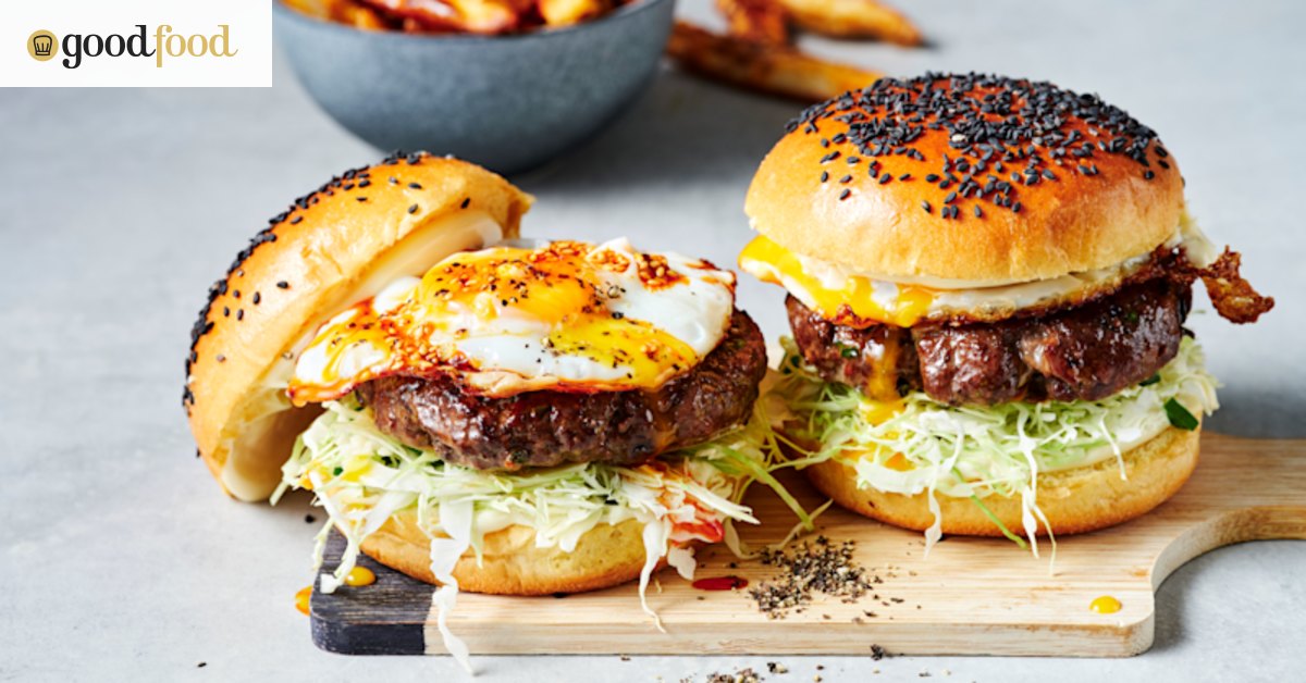 Beef burger receipe: Chinese flavours and chilli crisp chips