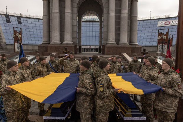 Hundreds killed in grinding battle for Ukraine’s Bakhmut